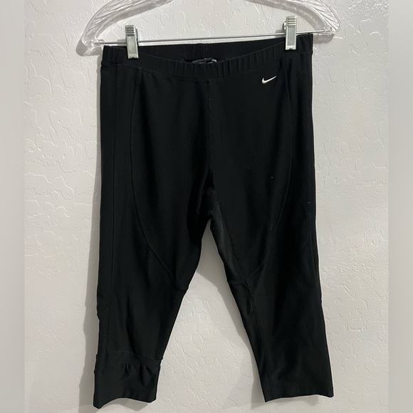 Nike | Pants & Jumpsuits | Nike Navy Dri Fit Capri Workout Cropped Yoga Pants Medium Activewear ...